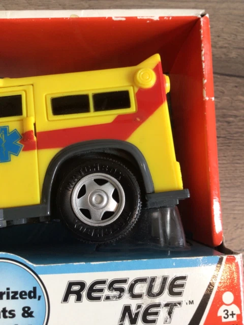 2002 MATCHBOX RESCUE Net Motorized Toy Truck Lights Sounds New in Box ...