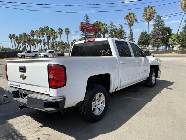 2018 CHEVY SILVERADO 1500 Body Control Module (BCM) (under steering ...