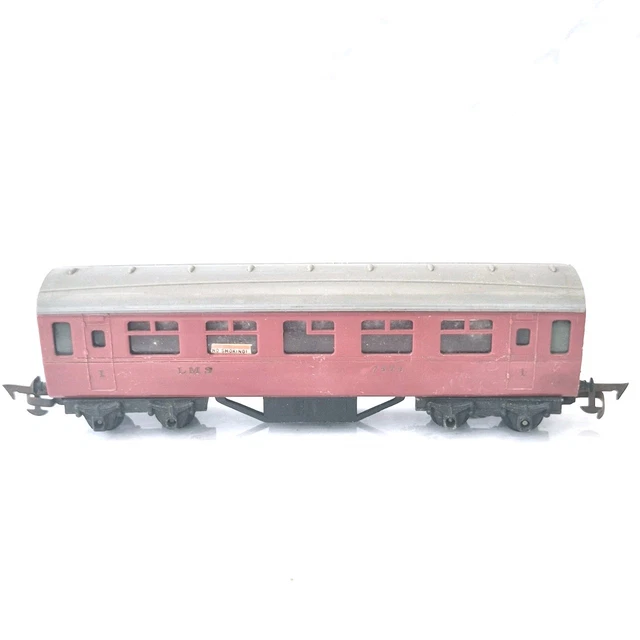 TRIANG LMS COACH 00 Guage First Class Tri-ang Passenger Car Red 7573 ...