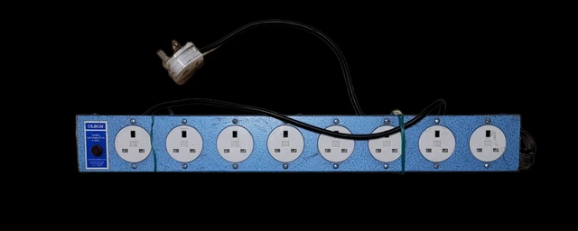 OLSON MAINS DISTRIBUTION Panel 8 Socket 8 Gang Extension Lead £40.00 ...