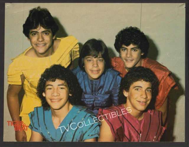 MAGAZINE PINUP~ MENUDO ~Johnny Lozada ~Ray Reyes ~Charlie ~Miguel~Ricky ...