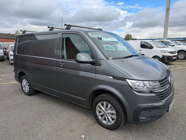 VOLKSWAGEN TRANSPORTER TDI T28 Highline Panel Van Diesel Manual £24,354 ...