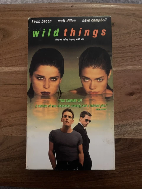 WILD THINGS (VHS 1998) Kevin Bacon Matt Dillion Neve Campbell Bill ...