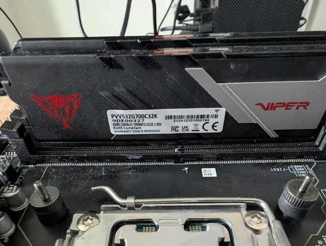 MSI MAG B650 Tomahawk Wifi DDR5, PCIe 4.0 With 7600x, 32gb Ram and dual ...