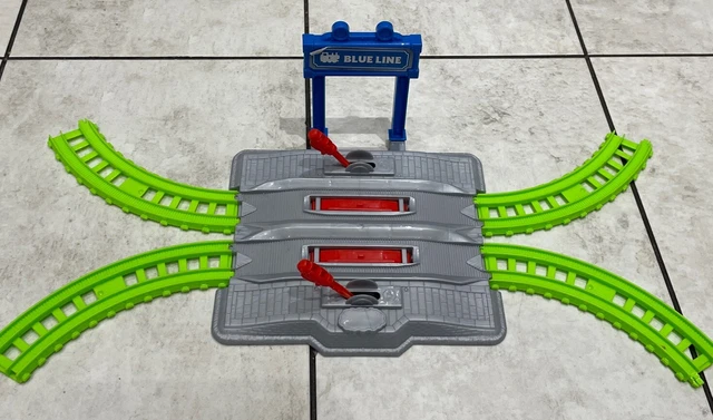 THOMAS THE TANK Engine Trackmaster Stop Go Race Start Track Com Post £7 ...