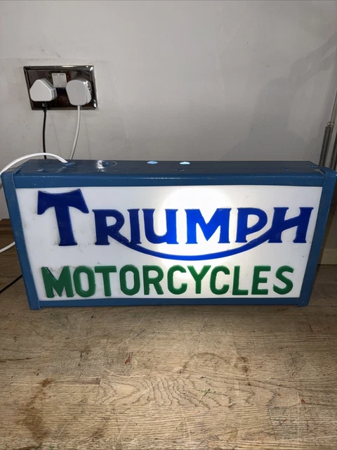 VINTAGE “TRIUMPH MOTORCYCLES “Dealer Light Box Illuminated 3D Perspex ...