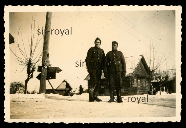 DNO 1941 - Wehrmacht Soldaten in der Stadt - Pskow Russland - WK2 Foto ...