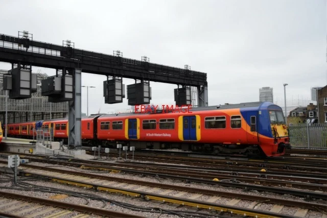 PHOTO 456 007 Class 456 Standard Mk.iii 2-Car Emu No.456 006 Of South ...