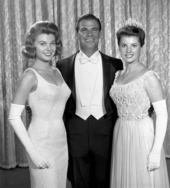 JACQUELYN MAYER MISS Ohio 1963 5 Miss America Beatuy Queen Old Photo $8 ...