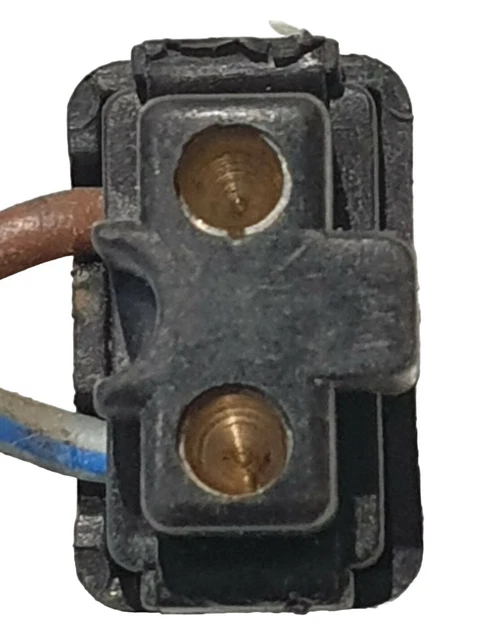 MERCEDES-BENZ W124 W126 W201 190E 2 Pin Connector LK 09968700 £12.00 ...