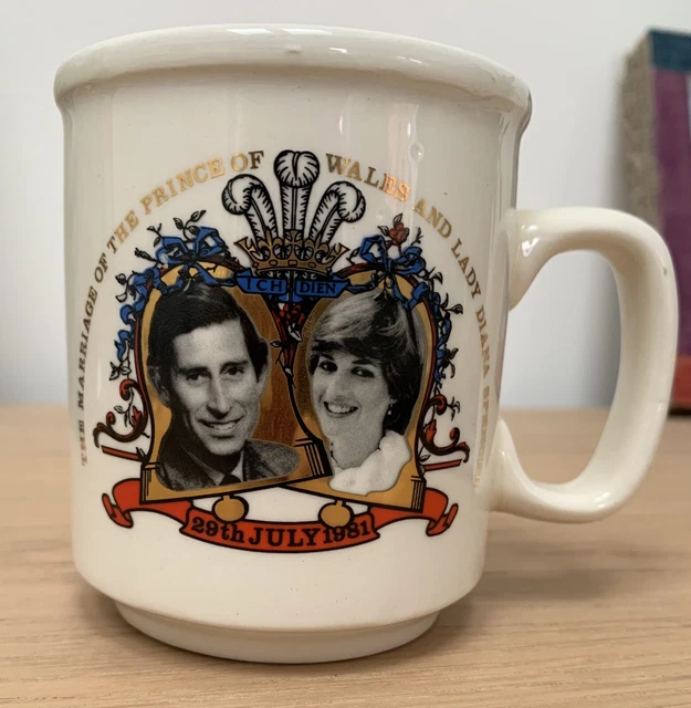 ROYAL WEDDING PRINCE Charles and Lady Diana Commemorative Mug 1981 EUR ...