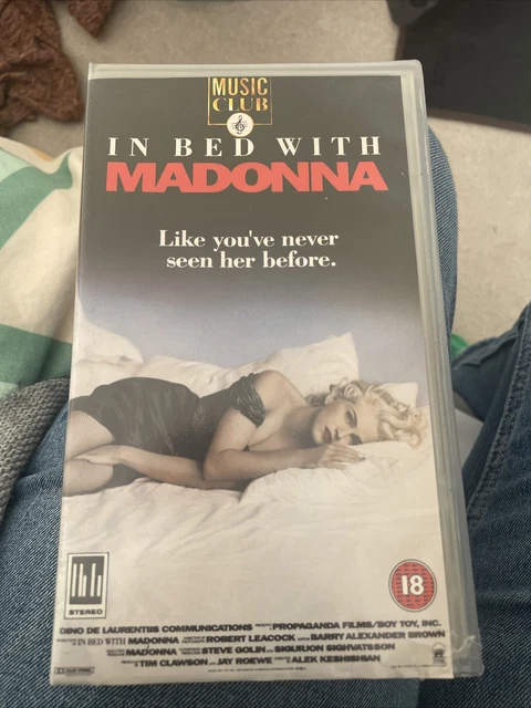 IN BED WITH Madonna - VHS video £0.99 - PicClick UK