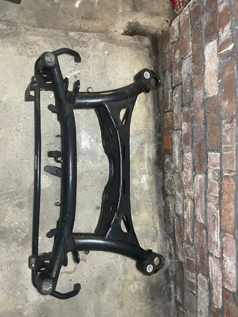 VOLVO XC40 REAR SUBFRAME, Suspension BED CRADLE £290.00 - PicClick UK