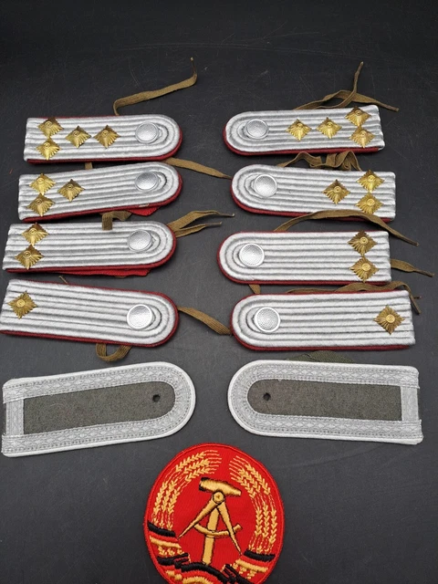 RACCOLTA SPALLINE DDR MFS NVA DDR emblema come nuovo EUR 22,95 ...