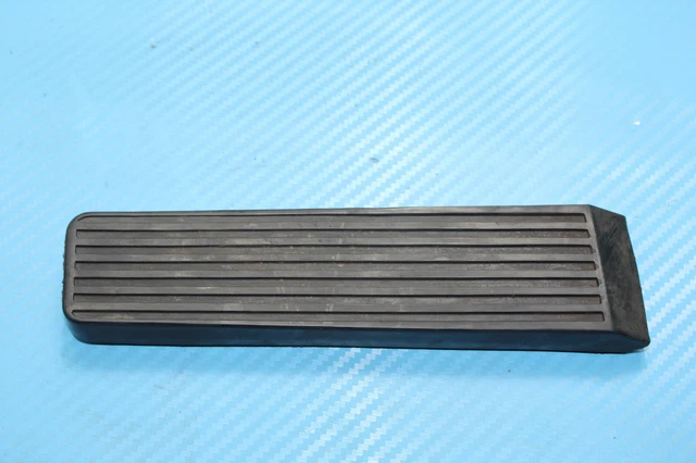 MERCEDES W116 W124 W126 W201 Caoutchouc De Pédale 1233010082 EUR 28,99 ...
