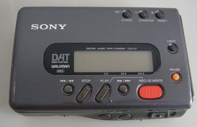VINTAGE SONY DIGITAL Audio Tape-Corder TCD-D7 DAT Walkman K021024CE EUR ...