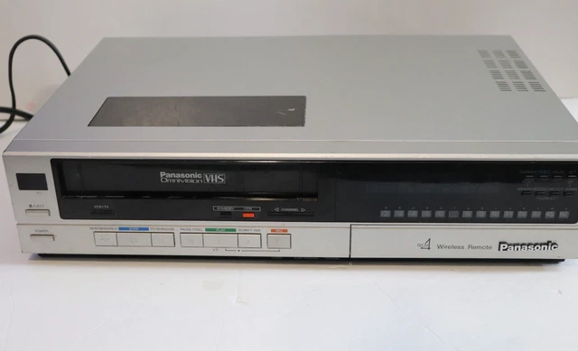 VINTAGE PANASONIC OMNIVISION VHS Video Cassette Recorder PV-1535 VCR £ ...