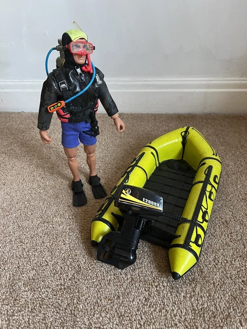 VINTAGE ACTION MAN Dinghy Assault Craft Boat Yellow & Action man scuba ...