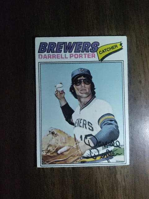 1977 TOPPS BASEBALL Card # 214 Darrell Porter - Milwaukee Brewers ex lu ...