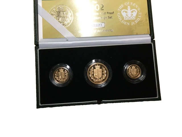 2002 QUEEN ELIZABETH II Golden Jubilee Gold Proof Sovereign Three Coin ...