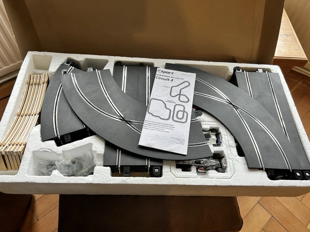 SCALEXTRIC SPORT MCLAREN & Williams F1 Team Formula One Large 4 Set ...