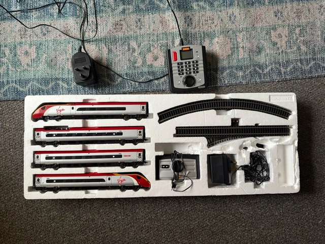 HORNBY VIRGIN TRAINS Pendolino 00 Gauge Train Set R1134 £107.09 ...