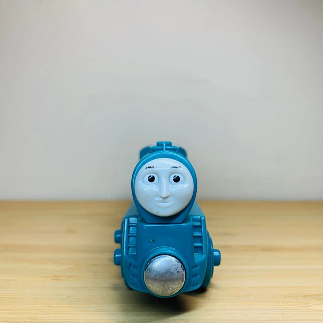 CONNOR - THOMAS The Tank Engine & Friends Wooden Railway Magnet Trains ...