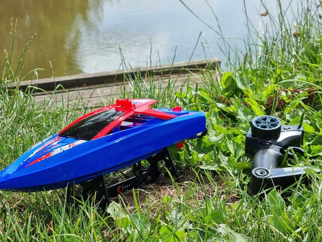 RC SKYTECH JET Boat Modello Radiocomando Due Motore Motoscafo Yacht ...