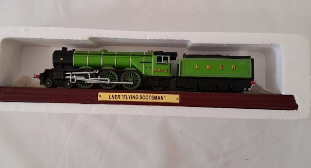 LNER FLYING SCOTSMAN Steam Locomotive Train Model Railway Display Model ...