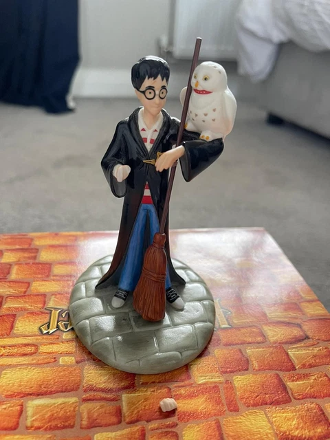 ROYAL DOULTON HARRY POTTER WIZARD IN TRAINING FIGURINE HPFIG7 Boxed £29 ...