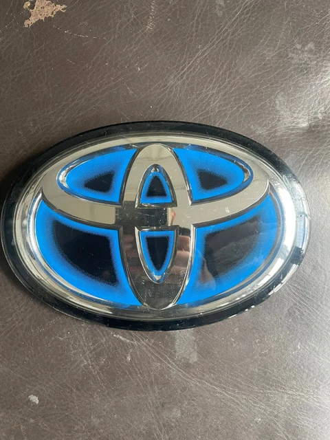 GENUINE TOYOTA GRILLE BADGE Front Emblem Logo Prius RAV4 2016-2022 £49. ...