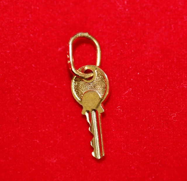 NEW 9CT YELLOW Gold Key Charm 9K Pendant 375 Open Lock Doors Accepted ...