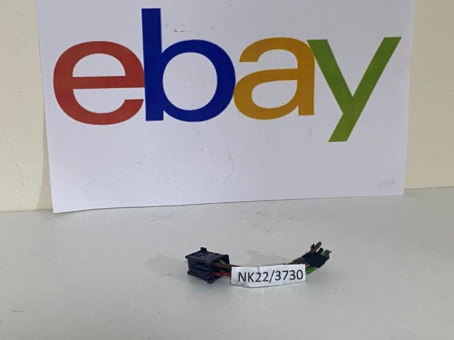 GENUINE MERCEDES-BENZ WIRING Loom Harness Plug Connector A0335458726 2 ...