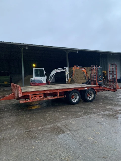 MCCAULEY TANDEM AXLE low loader trailer, plant trailer, hydraulic ramps ...