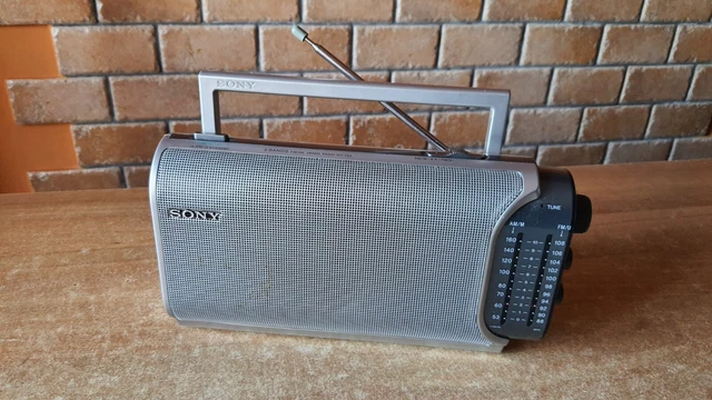 RADIO AM/FM SONY Icf 704 EUR 30,00 - PicClick FR