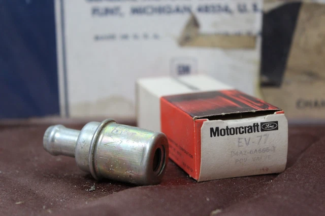 VINTAGE NOS ET Nors Ford Motorcraft PCV Valve EV-77 D4AZ-6A666 EUR 12 ...