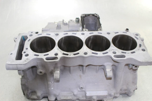 2022 KAWASAKI NINJA Zx10r Upper Engine Top Crankcase Crank Cases Motor ...