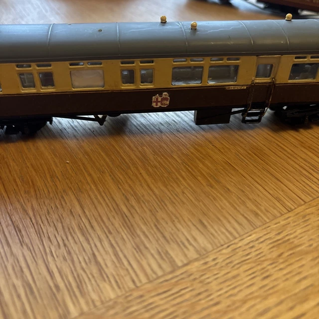 AIRFIX OO GAUGE Model Railway Cream DMU Dummy Coach Used £5.99 ...