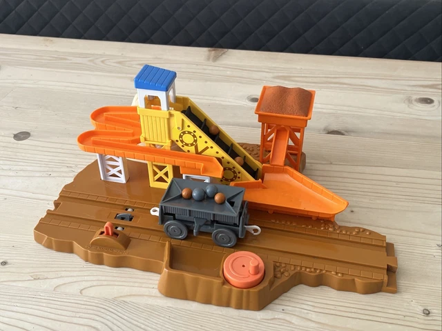 TOMY THOMAS TRACKMASTER Sodor Quarry Loader £12.00 - PicClick UK