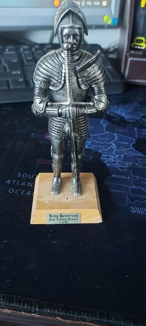VINTAGE METAL KNIGHT Figure Henry VIII in Foot Combat Armour c.1520 £9. ...