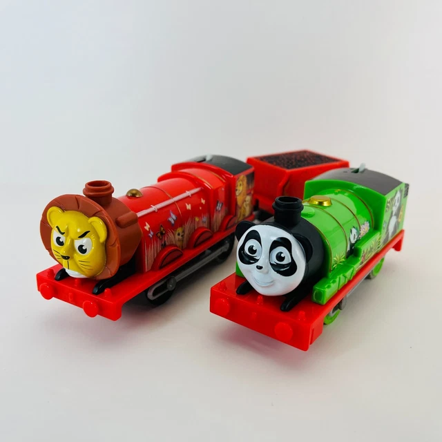 THOMAS & FRIENDS Trackmaster Lion James & Panda Percy Motorized Train ...