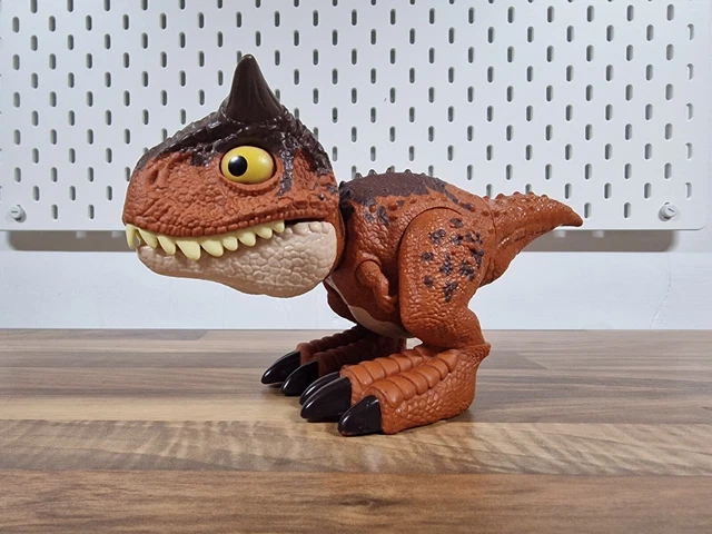 NEW JURASSIC WORLD Camp Cretaceous Wild Chompin' Carnotaurus Toro Toy ...