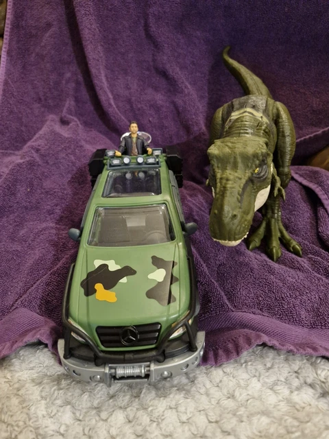 JURASSIC WORLD LEGACY Colection, T-rex Ambush Pack - Smyths Toys ...