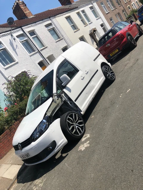 VOLKSWAGEN CADDY VAN ( Damaged CAT D) £3,295.00 - PicClick UK