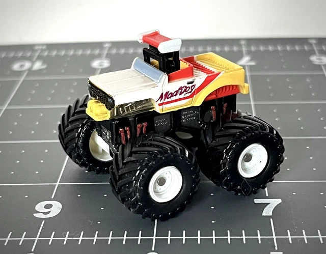MICRO MACHINES -MAD DOG- Monster Trucks Tuff Trax NICE WITH SPOILER ...