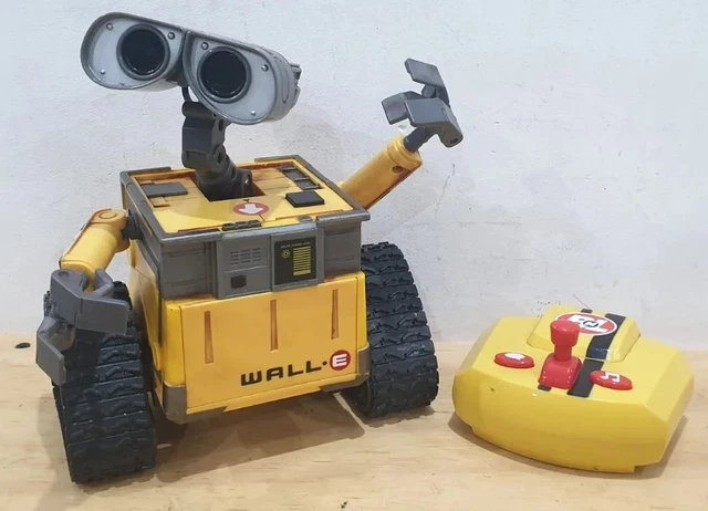 DISNEY PIXAR WALL-E Robot RC Car Thinkway Toys £69.95 - PicClick UK