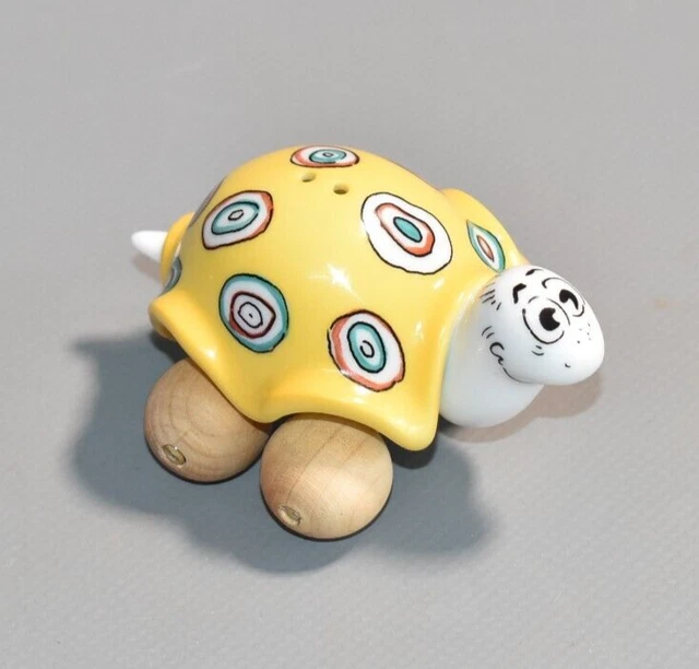 ADAM & ZIEGE Salzstreuer - Schildkröte Emma Saliere Goebel # S EUR 16 ...