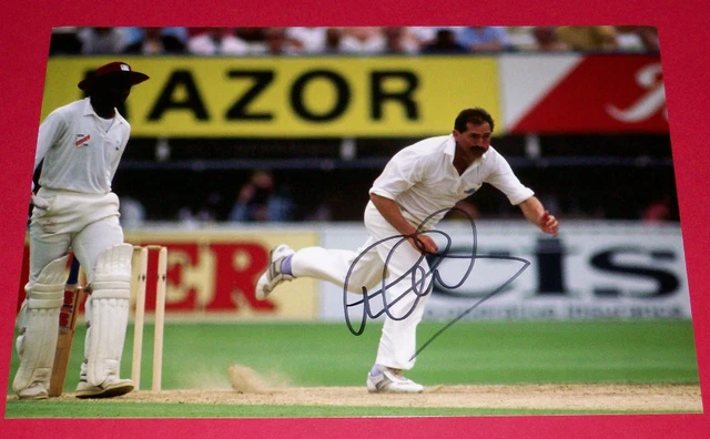 FOTO CRICKET GRAHAM Gooch England Firmata A Mano 12X8 EUR 11,65 ...
