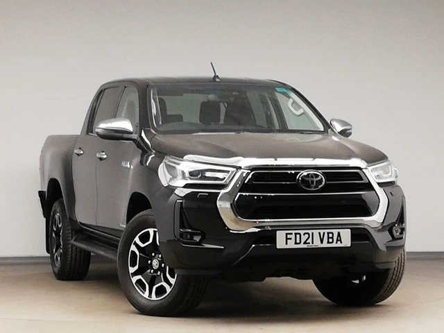 2021 TOYOTA HILUX Invincible D/Cab Pick Up 2.4 D-4D Auto Pick-up Diesel ...