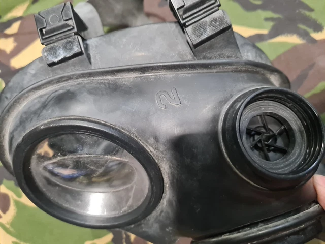 1988 BRITISH ARMY Avon S10 Respirator Size 2 Gas Mask + respirator ...